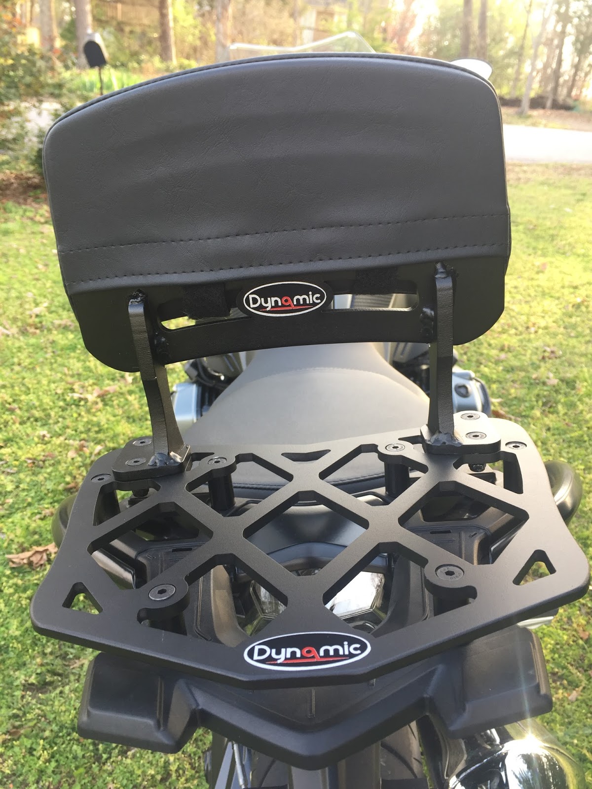 Dynamic Motorcycle Accessories: Luggage Rack and Backrest for BMW ...