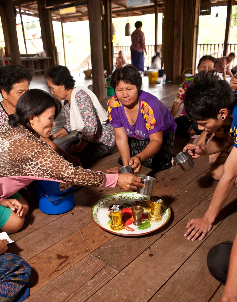 Allen's World: Songkran - Bone Washing