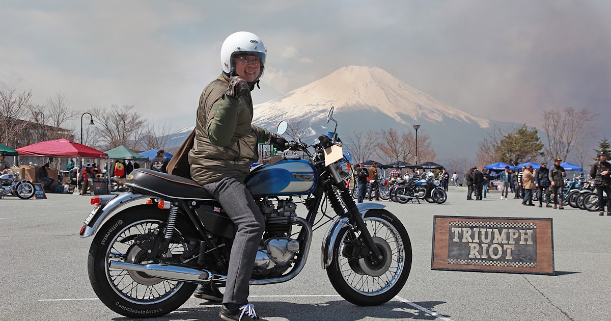 TRIUMPH RIOT: TRIUMPHER #33