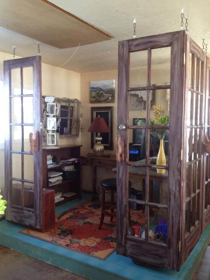 33 Artistic And Practical Repurposed Old Door Ideas Do It Yourself 33-artistic-and-practical-repurposed-old-door-ideas-do-it-yourself