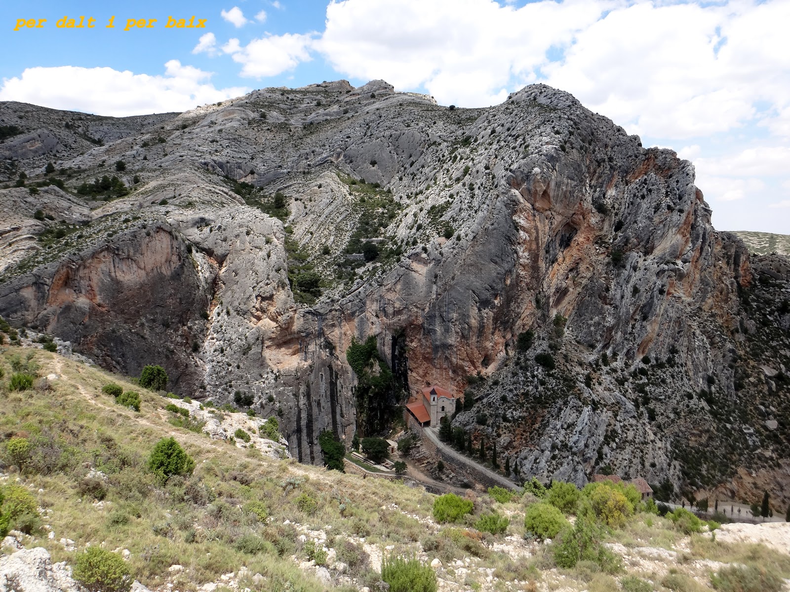 Castellote: Vía Ferrata, Castillo, Acueducto de las Lomas, Ermita del ...