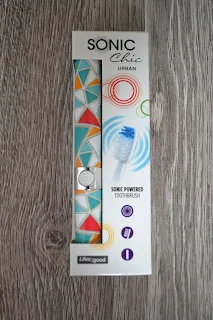 Arthurwears: My husband steals my toothbrush...