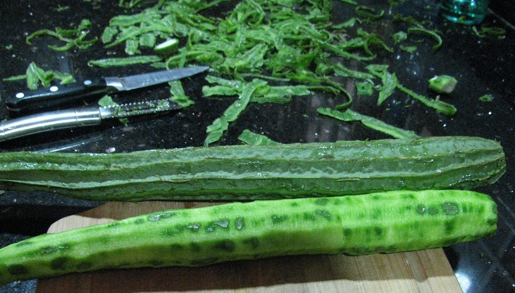 Food Slice: Beerakaya Senagapappu Kura/ Ridgegourd Curry with Bengal Gram