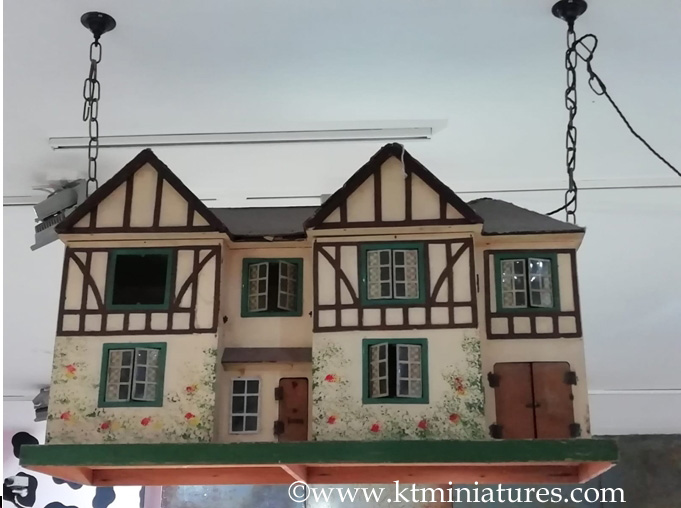 KT Miniatures Journal: How Whacky Is This - Dolls Houses Hanging From ...