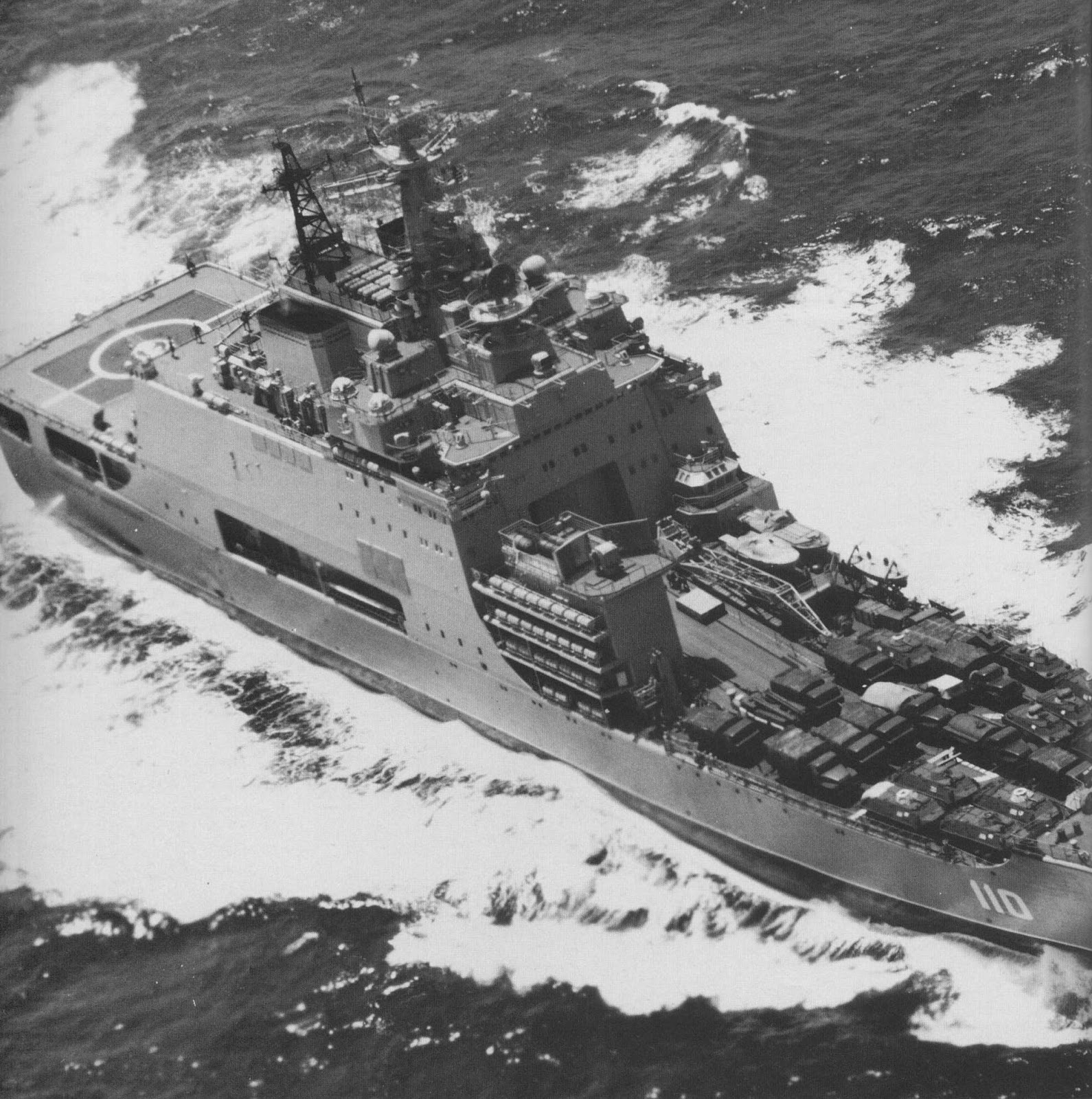 Naval Analyses: WARSHIPS OF THE PAST: Ivan Rogov class large landing ...