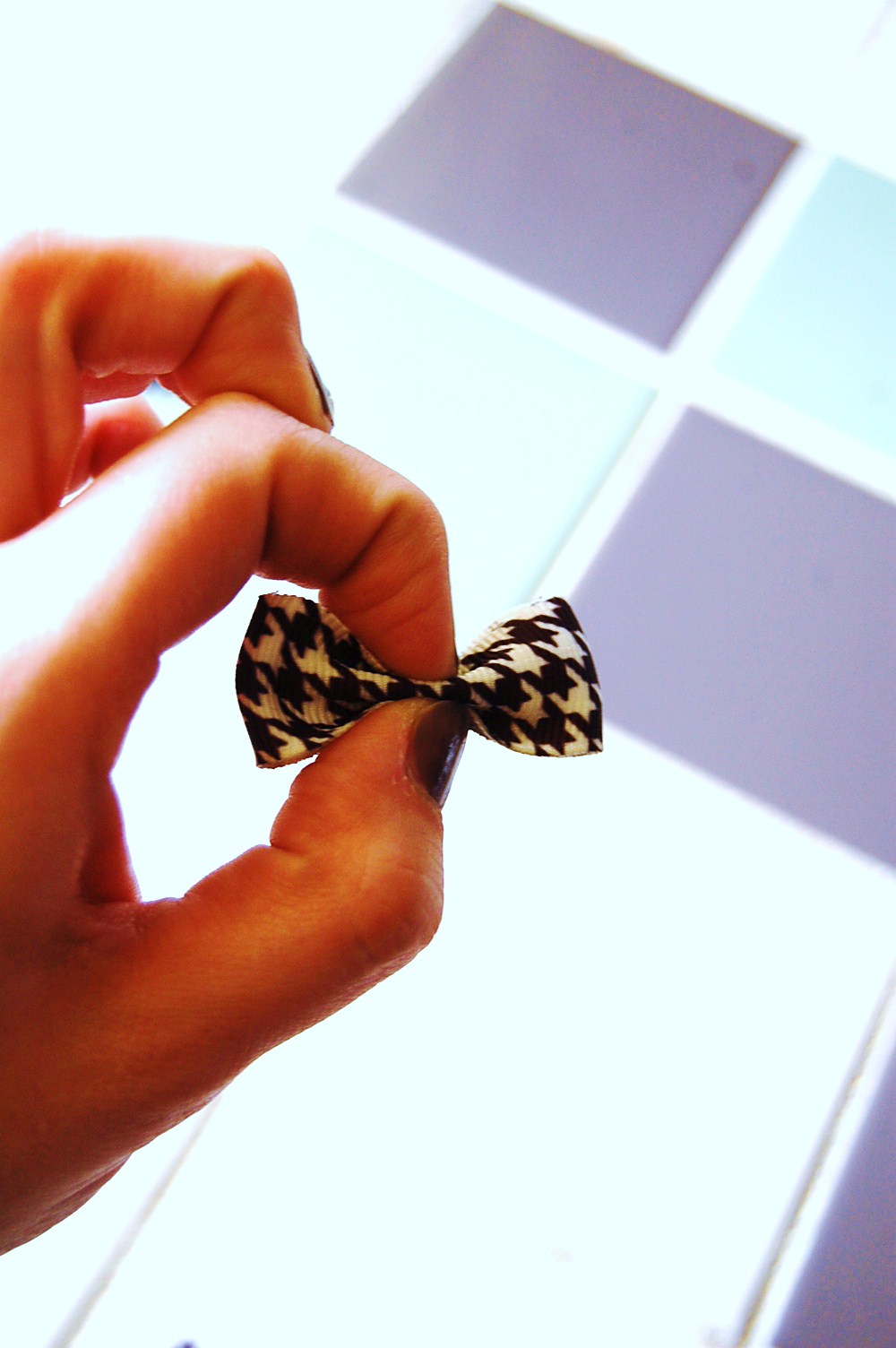 Mommy Monologue: DIY Wednesday--Bow Bookmarks