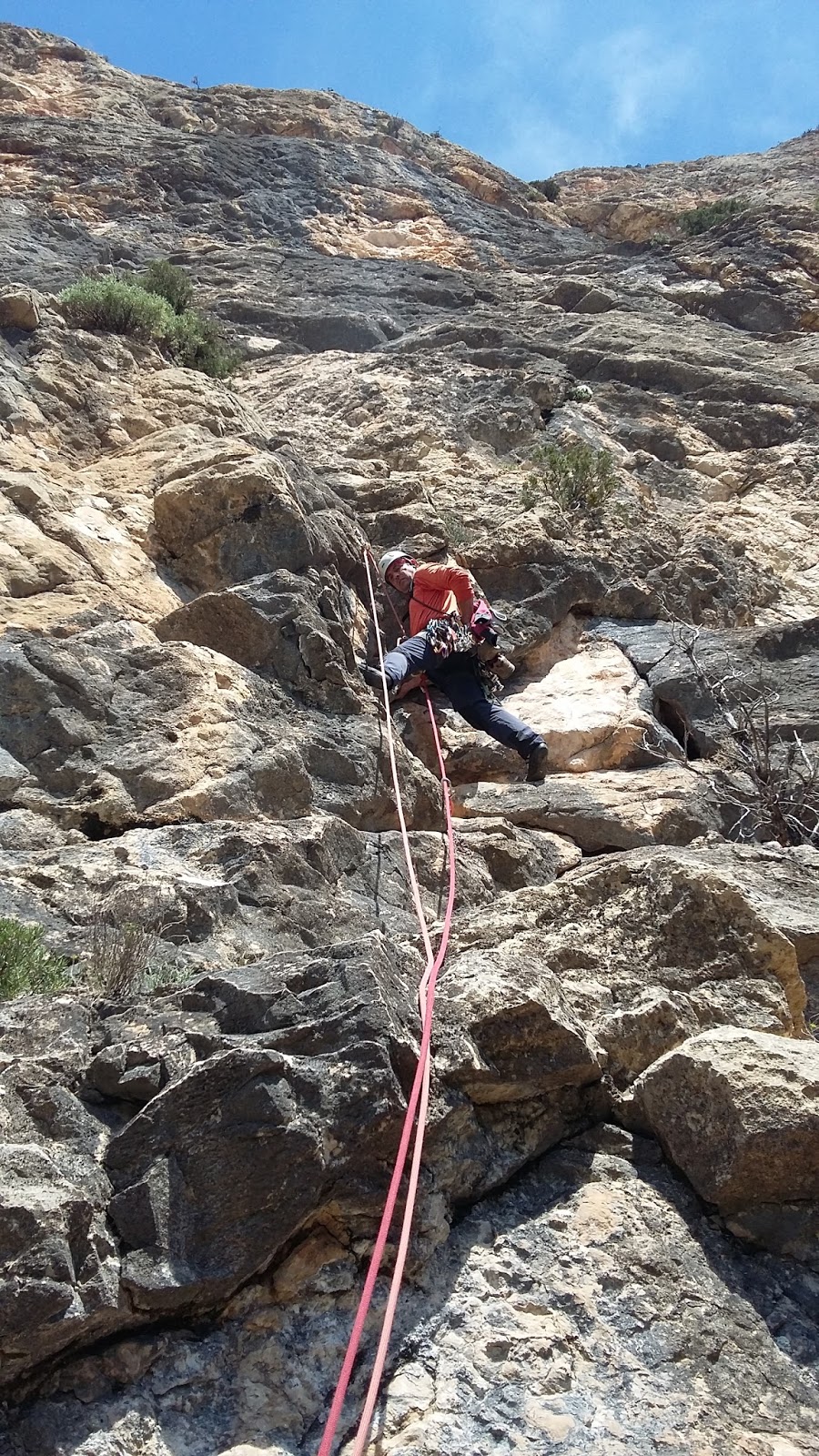 LO GALL: EVA BAEZA 370m. 6a/A1 OBLIGAT-TERRADETS