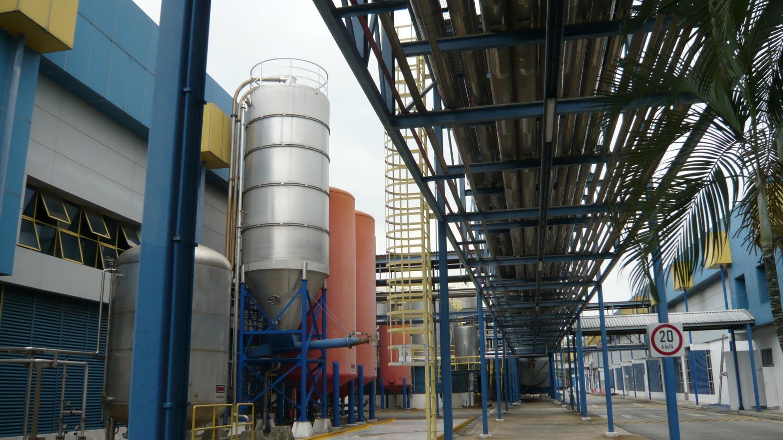 Singapore Local Tour: Educational Tour - Tiger Beer Brewery