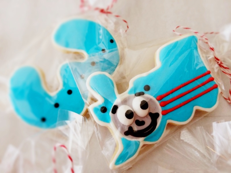 Dough and Batter: thomas the train inspired birthday cookies for dylan