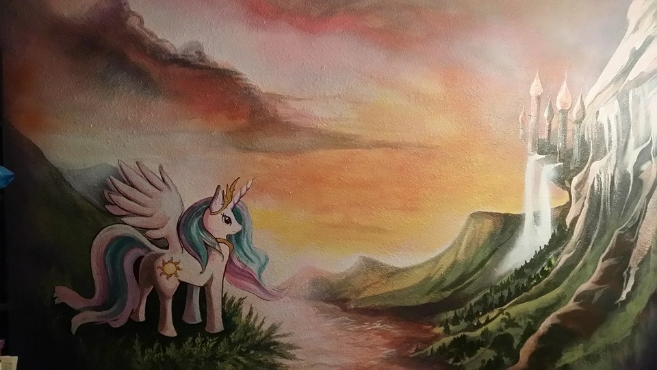 Equestria Daily - MLP Stuff!: Giant Pony Wall Mural Dedicated to ...