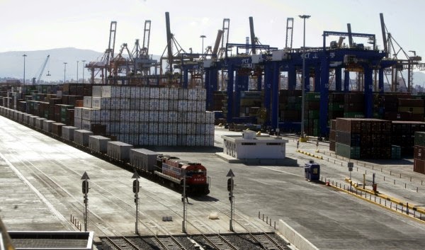 Το στέκι της έλξης : Εγκαίνια για το τραίνο της Cosco στον Πειραιά ...