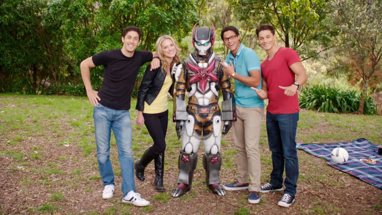 Henshin Grid: Power Rangers Megaforce - Rico the Robot - Episode Review