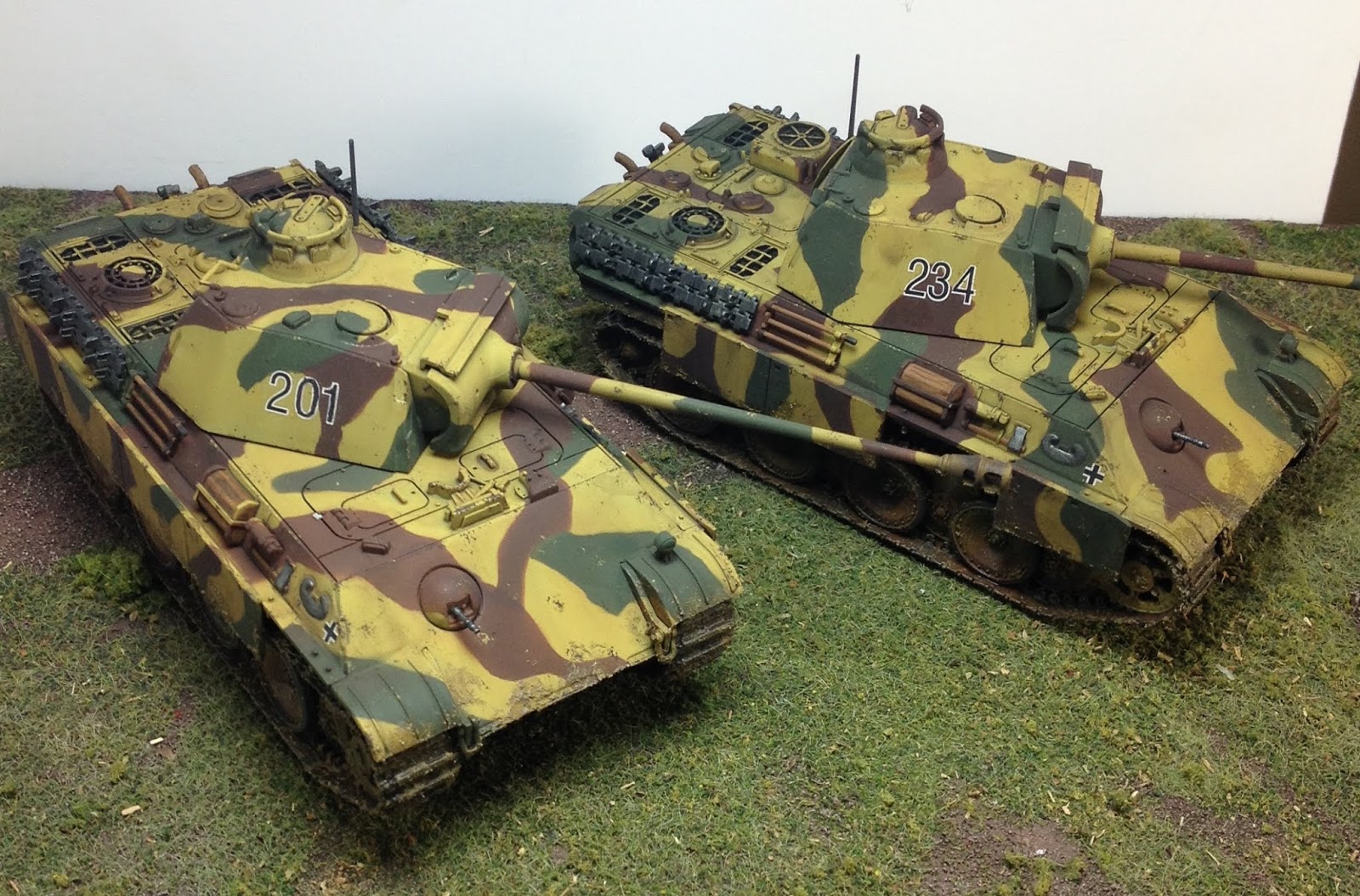 WW2 Brush: Panthers, late war.