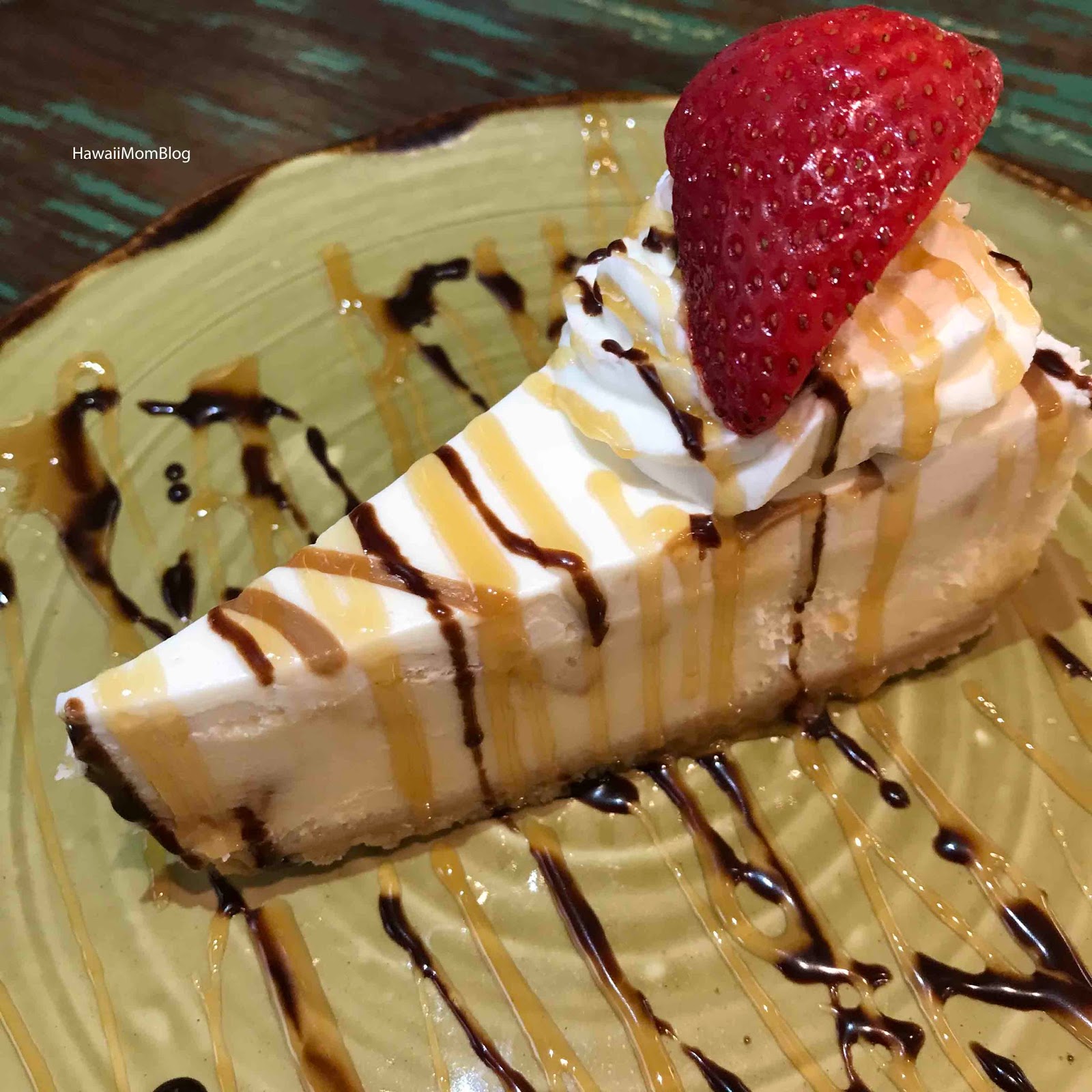 Hawaii Mom Blog: Fish Hook Cafe