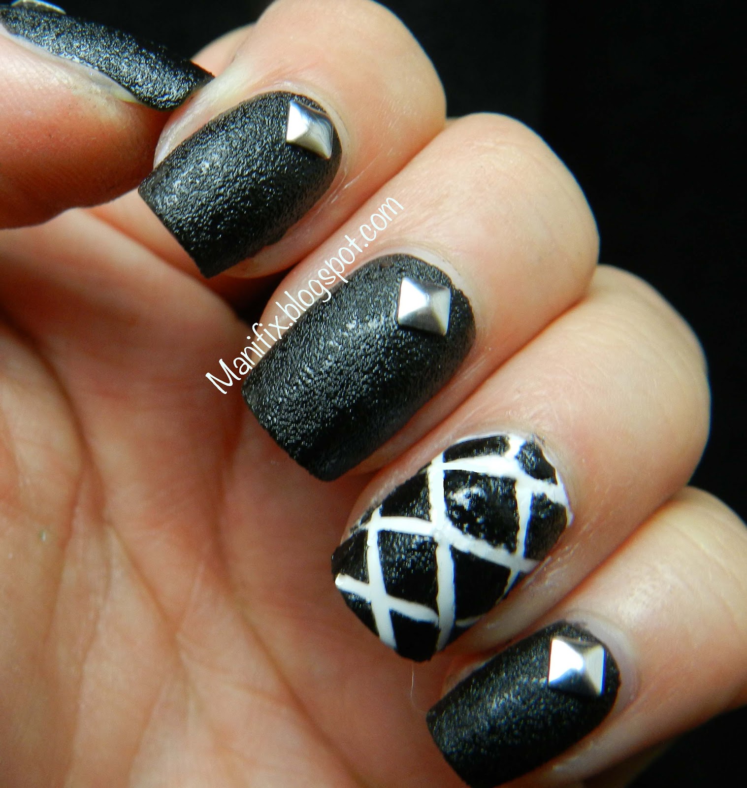 Manifix: Nails Inc Leather Effect Swatch