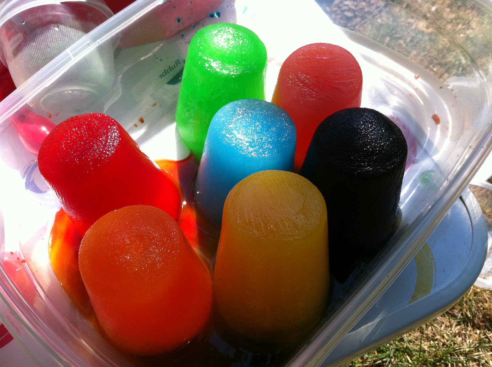 Vodka-infused Kool-Aid Makes For A Perfect Ice Cube Cocktail – SheKnows ...