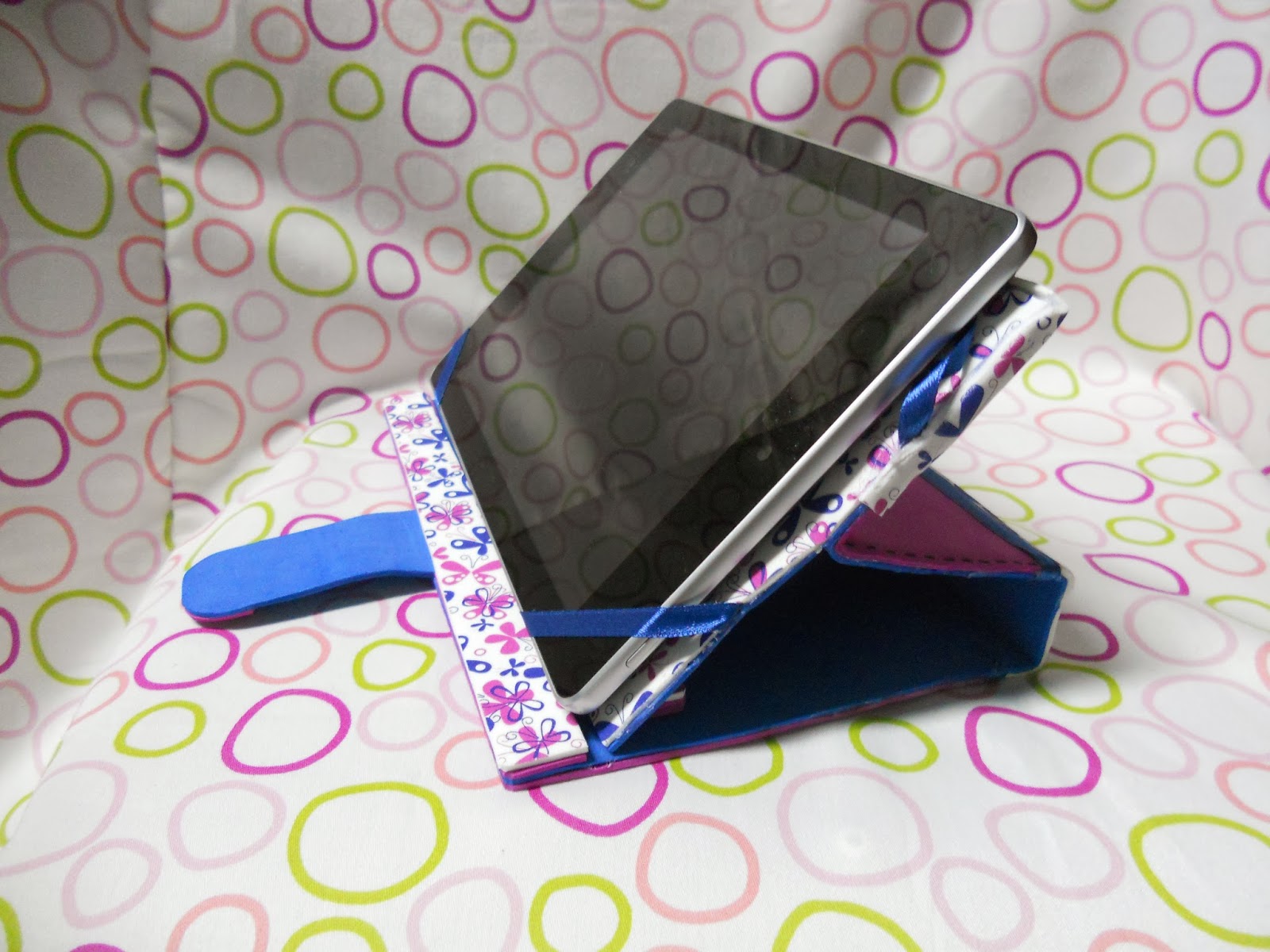 Com Mimo, artesanato: Capa para tablet em eva