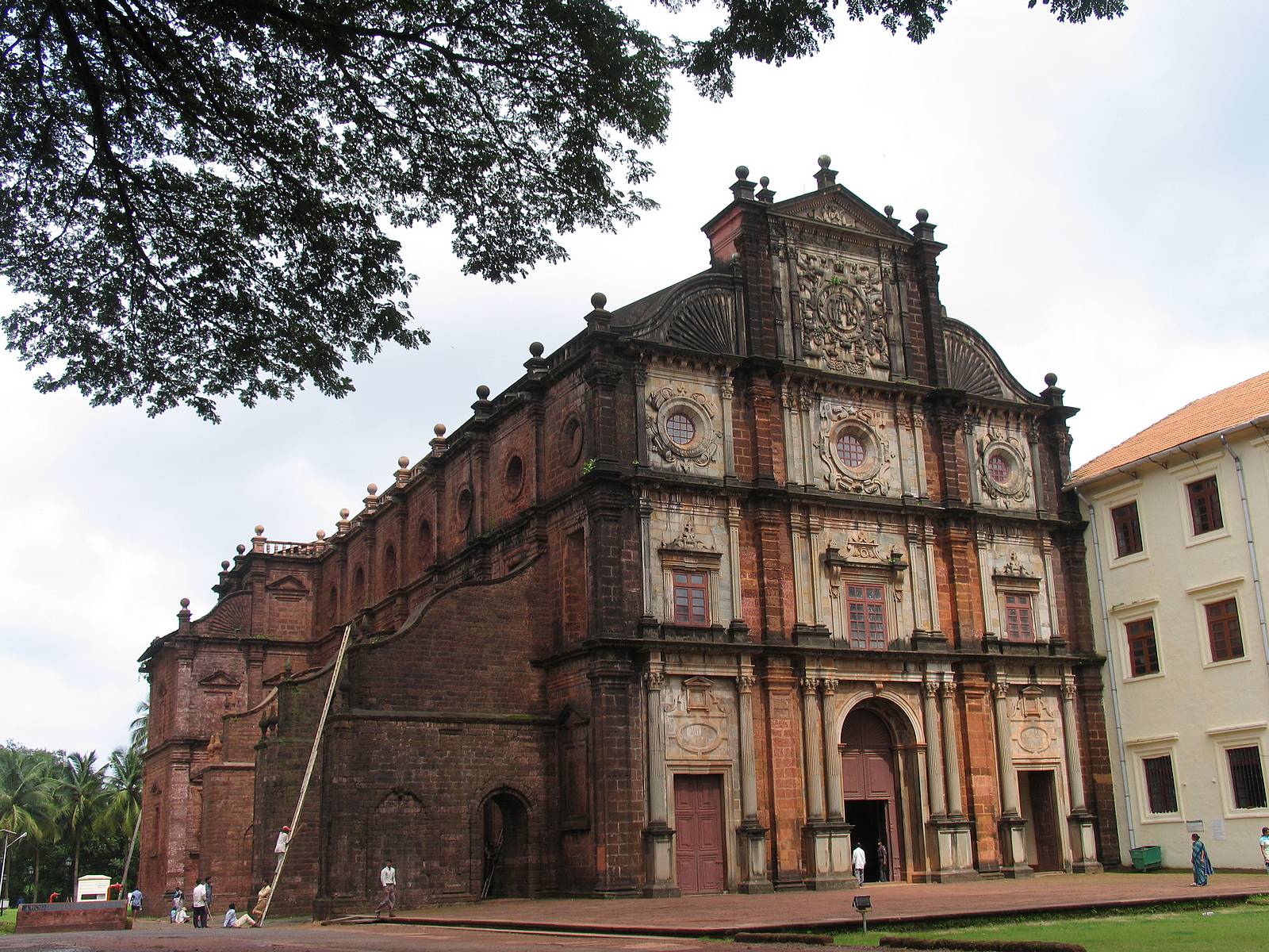 Top 3 Churches in Goa for a Spiritual Stay | Goa Holiday Guide - Luxury ...