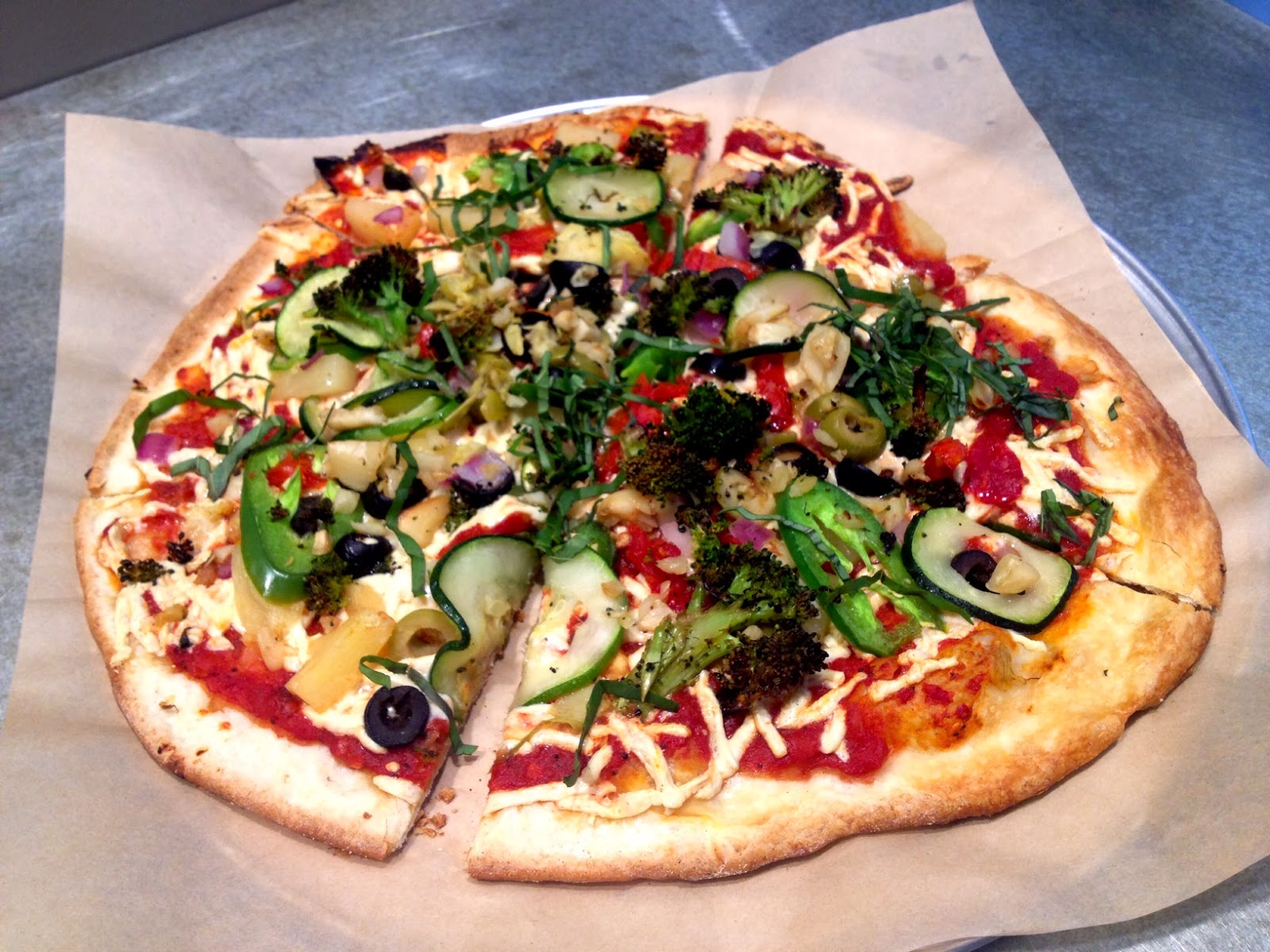 Vegan Crunk: Bluff City Vegan Eats: Pyro's Fire Fresh Pizza