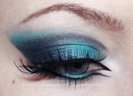 Madam Noire Makeup Studio: Tutorial: Deep blue sea