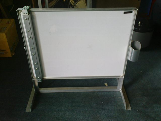 PROJEK ELEKTRONIK: Smart White Board Cleaner