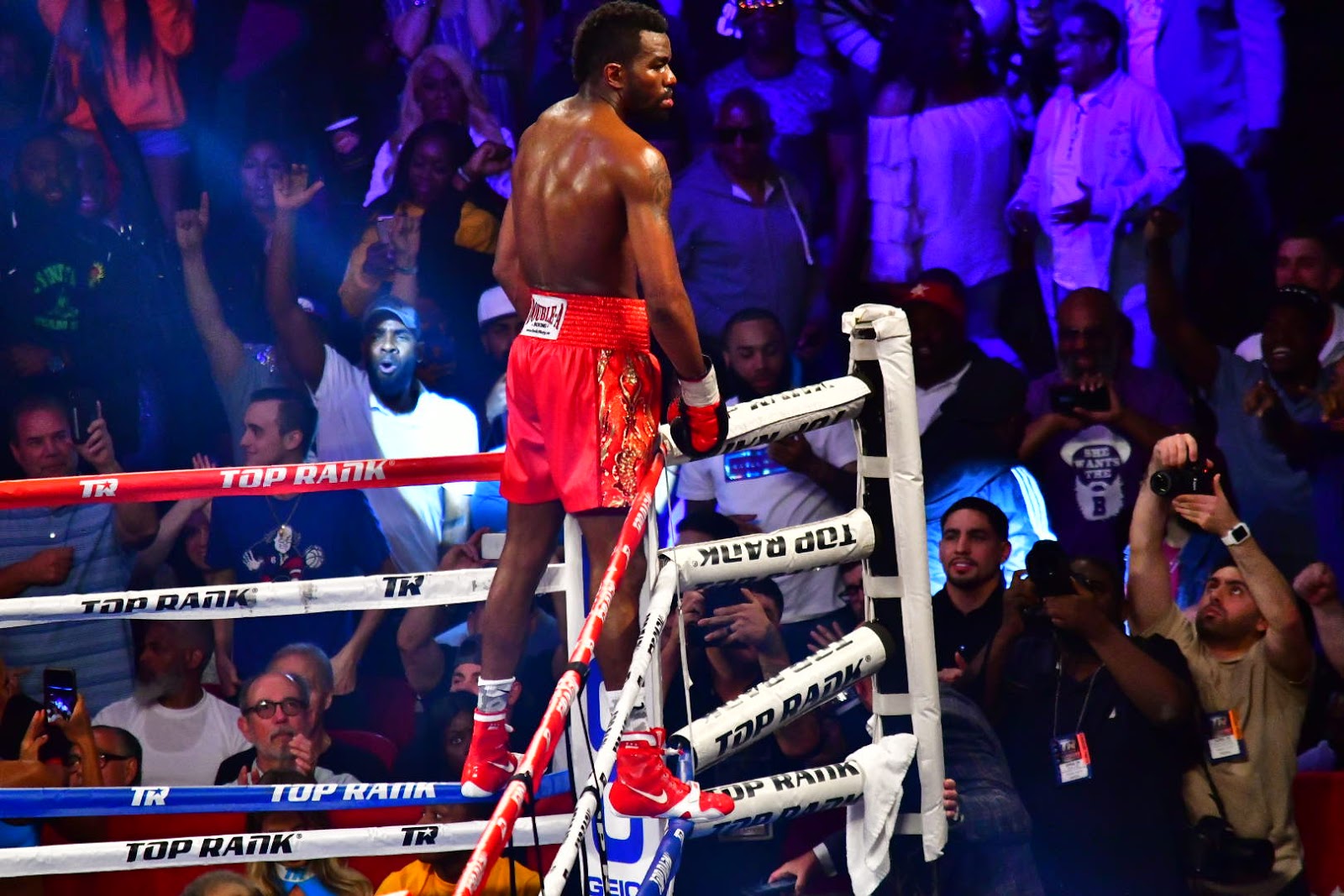 ProAmFightTalk with Juan Marshall: Jesse Hart Wins NABF Title Over ...