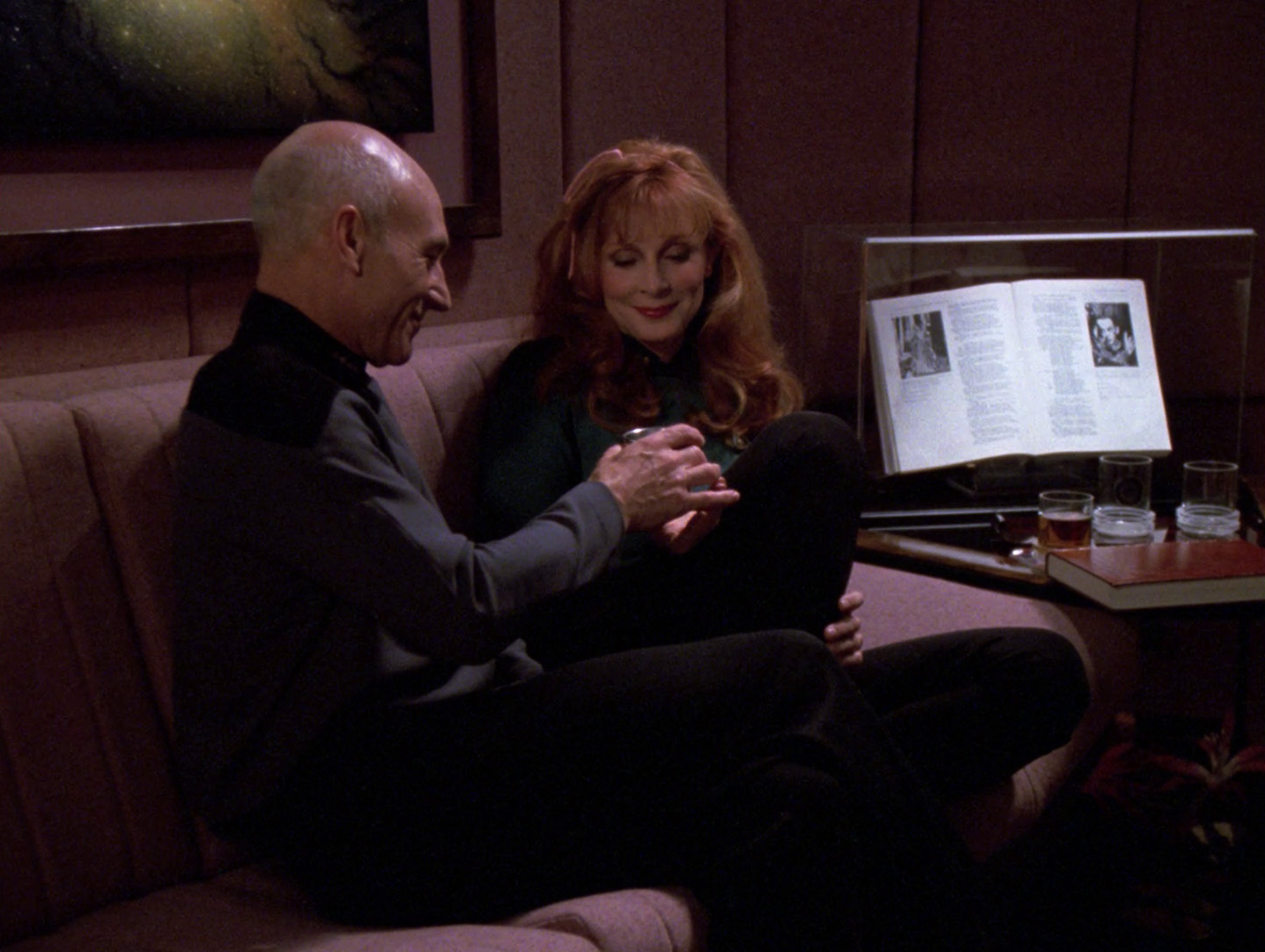 Random Fandoms: Star Trek TNG Cause And Effect