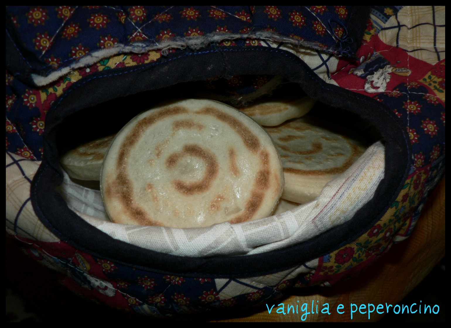 vaniglia e peperoncino: Tigelle-Crescentine