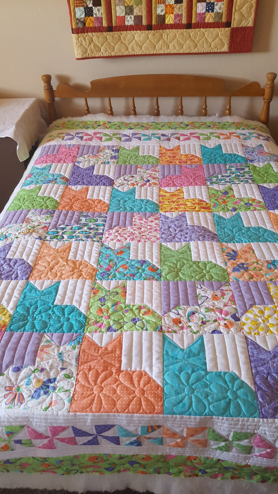 Colleen's Quilting Journey: Catalina's Catnap or Pins and Paws Quilt