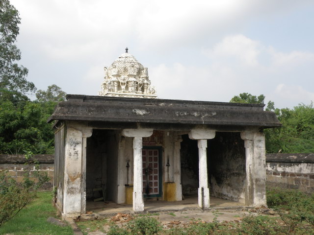 Tamilnadu Tourism: Rajagopalaswamy Temple, Manimangalam, Kanchipuram