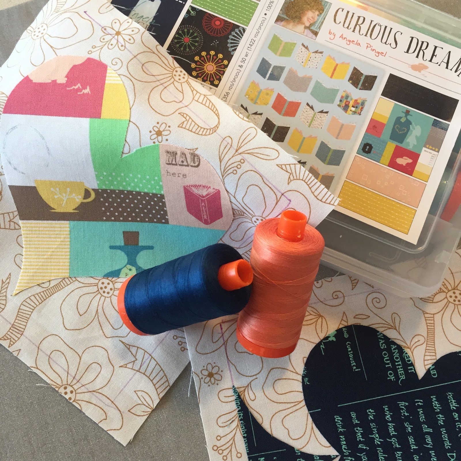 Quilting Mod : Wonderland Quilt Along Block #3: Suits