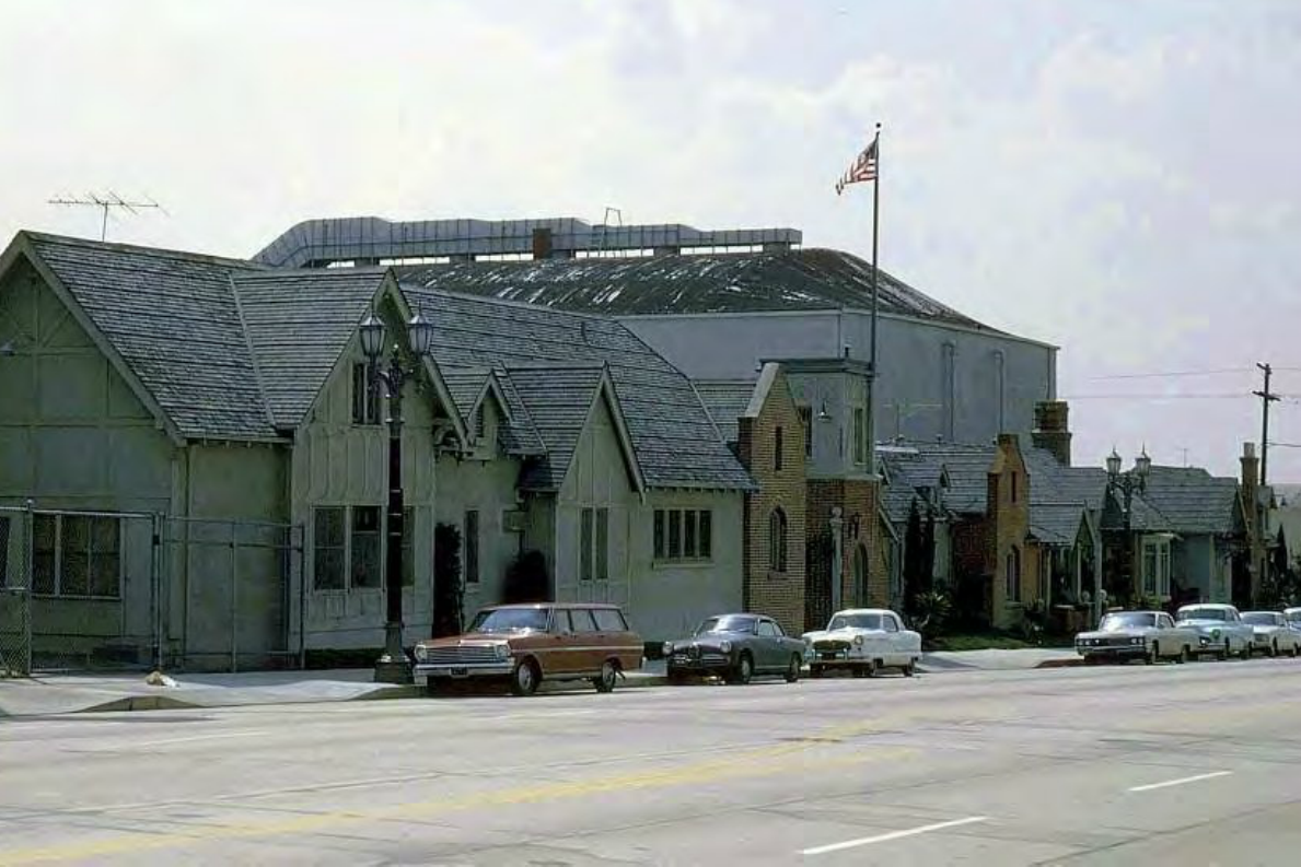 Yowp: The Expanding World of Hanna-Barbera: 1960