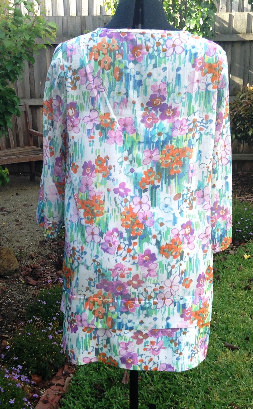 sew and read: The Daisy Designer Tunic by Stylearc