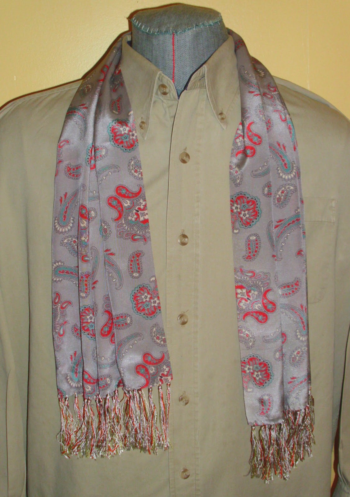 Dress Like A Grownup!: Day Cravattitude.