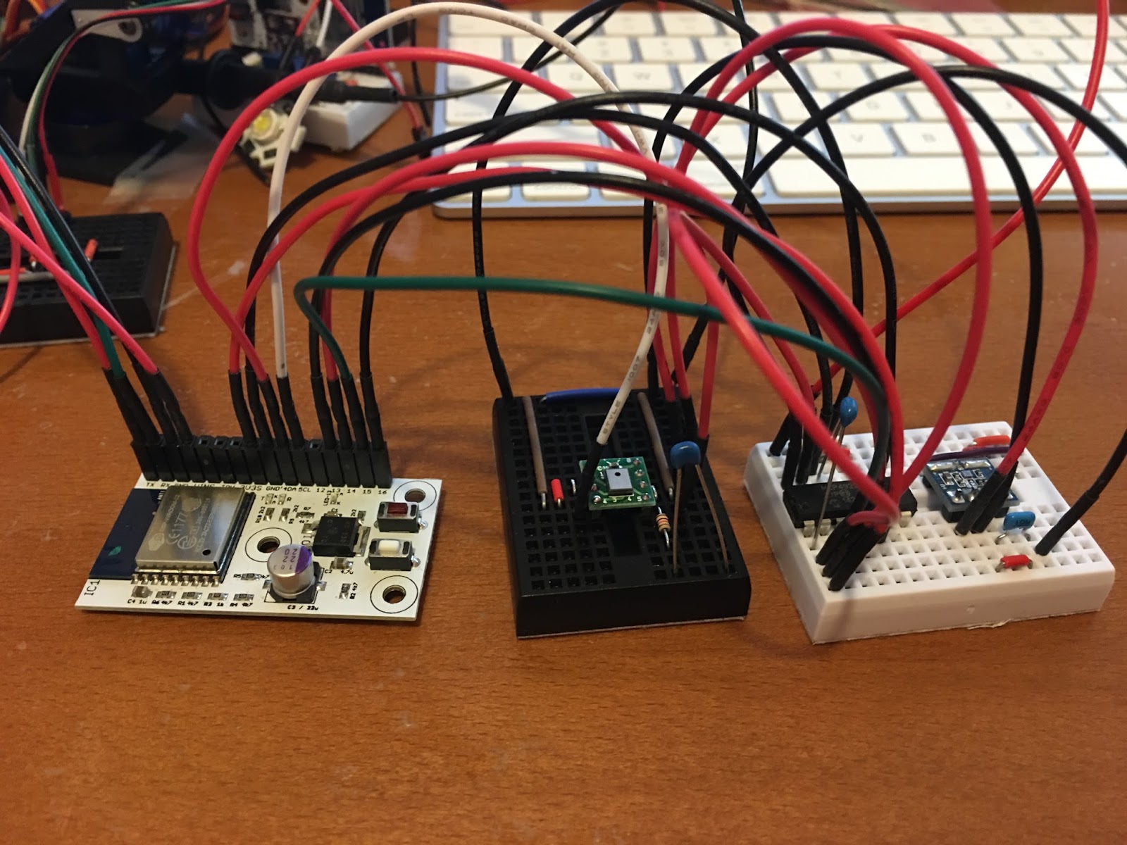 じわじわ進む: デジタルマイクが動かない（SPI DAC出力編