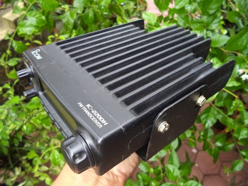 MEDAN RADIO: Icom IC-2200H