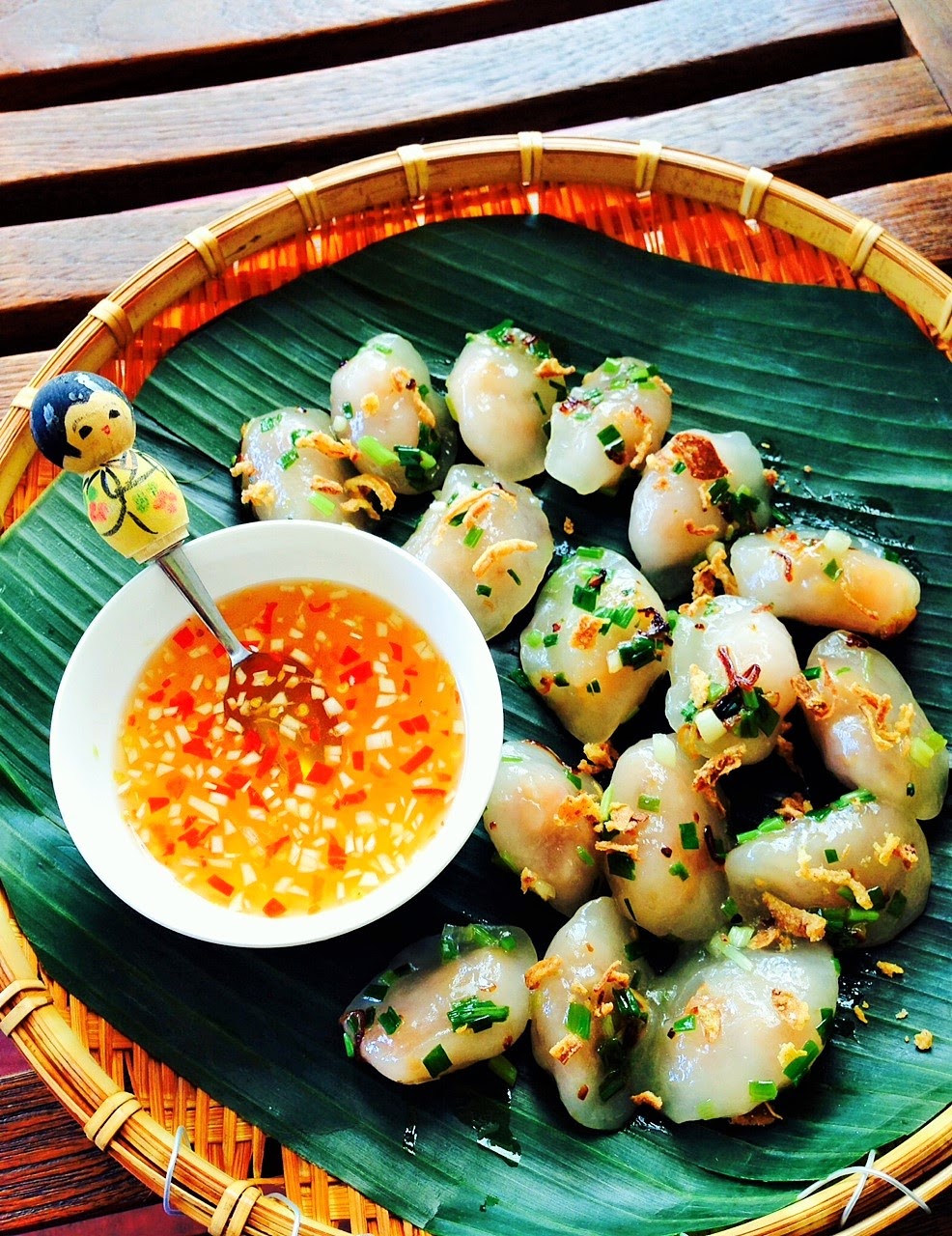 The Spices Of Life . . .: Bánh Bột Lọc Trần (Shrimp and Pork Tapioca ...