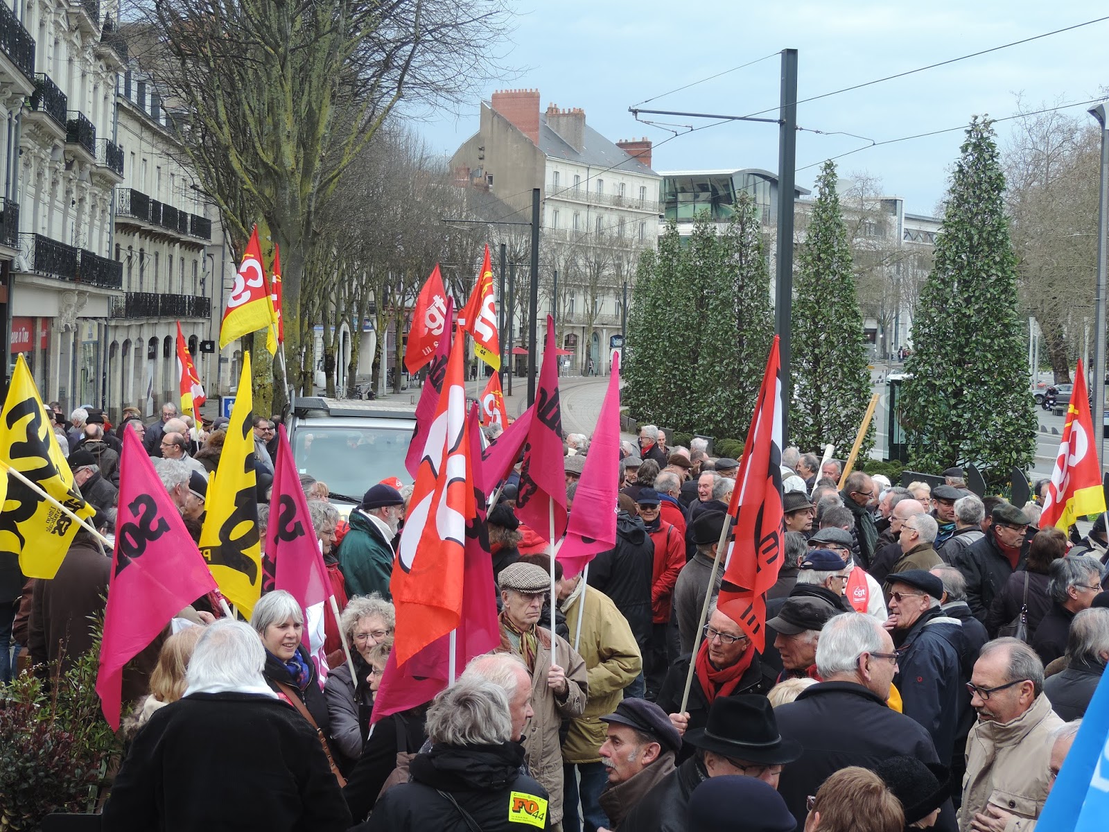 Pour l'alternative et l'autogestion - 44: Refonder l’espoir pour la ...