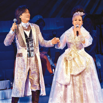 Culture in Criticism: [Music] Adam Cheng -- Smiling at the Passing Scene