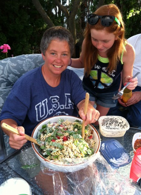 CROWDED KITCHEN: Wanda's BLT Pasta Salad