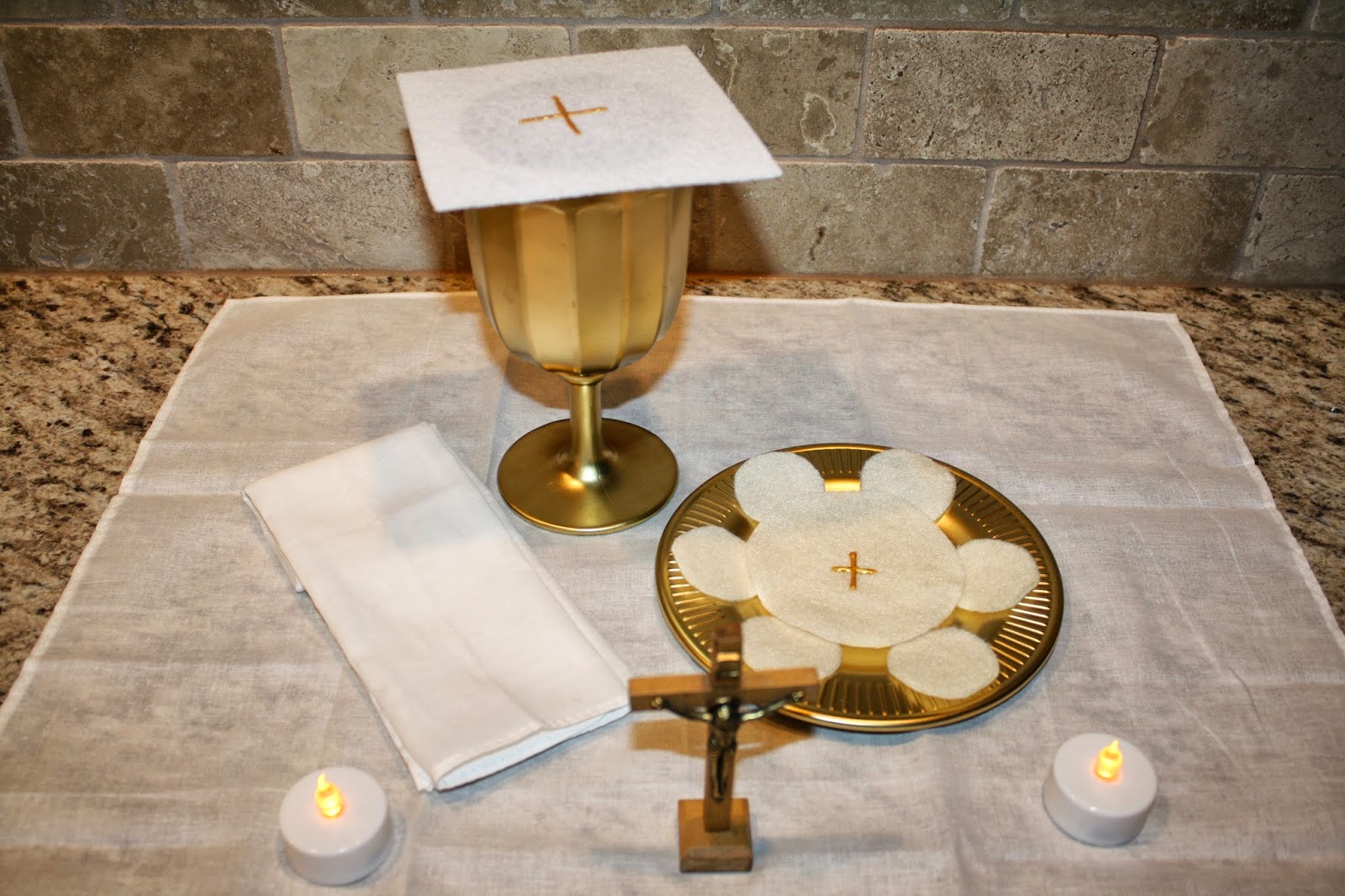 How to Make an Inexpensive, Homemade Mass Kit for your Kids ~ Catholic ...