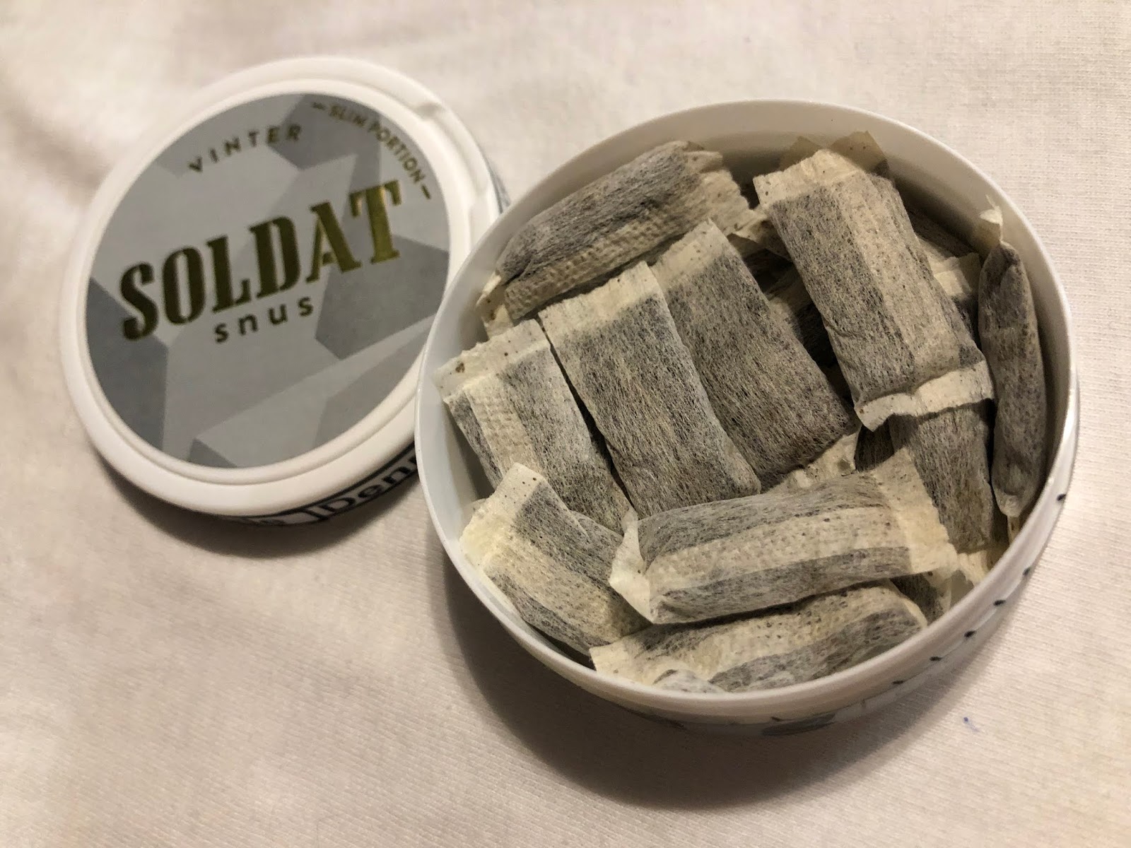 Kurbits Snus: Soldat Vinter (Slim Vit) - Review. 16 December 2019.