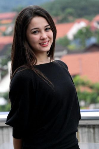 Emma Maembong - Beautiful Sexy