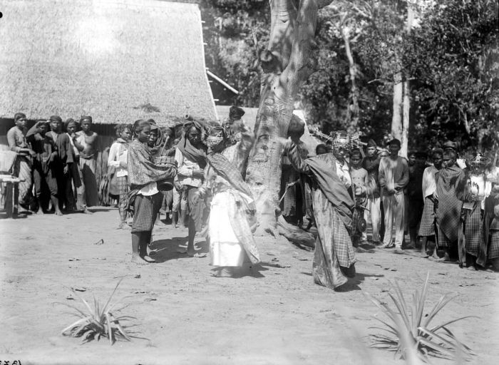 Safrudin S. Manyila: GALELA TEMPO DOELOE (Galela Community)