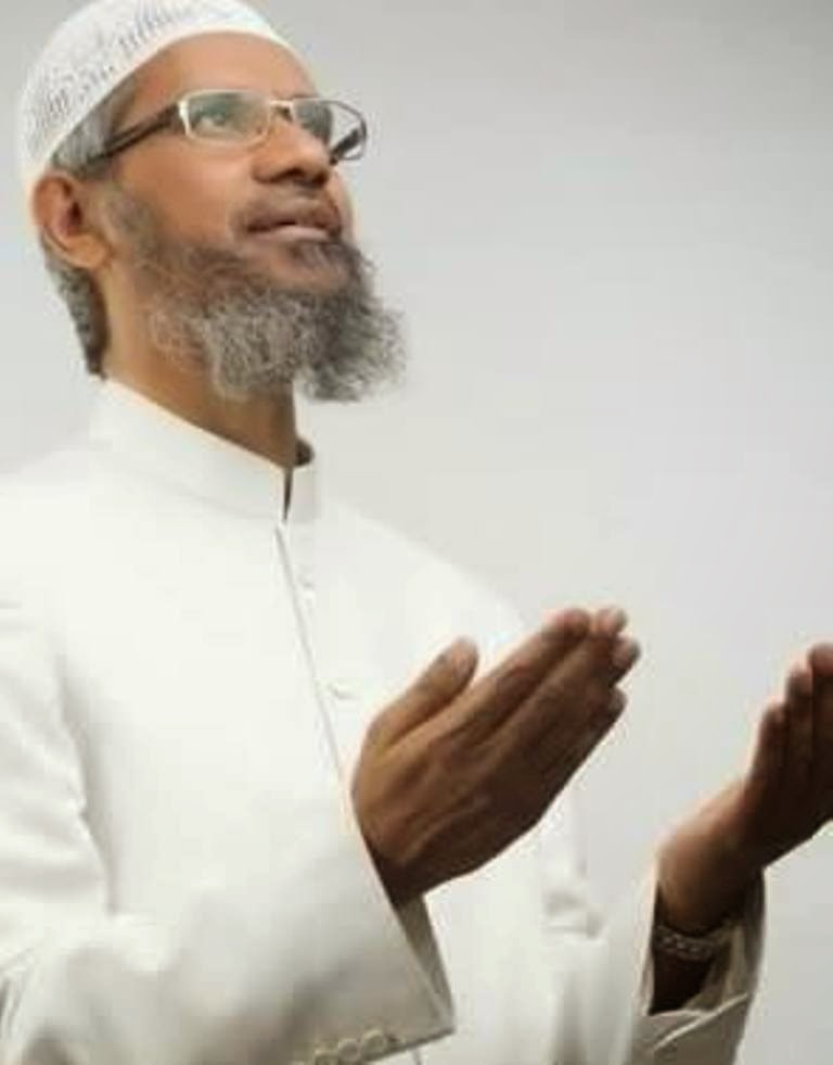 Ceramah / Debat DR Zakir Naik: Dr. Zakir Naik – Islam Adalah Satu ...