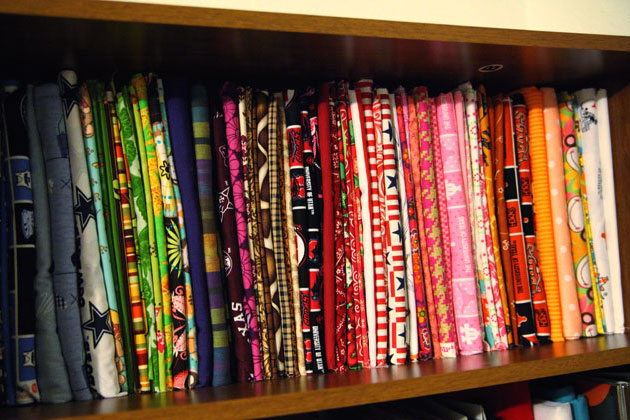 A Super Easy Fabric Folds Tutorial Using Comic Book Boards