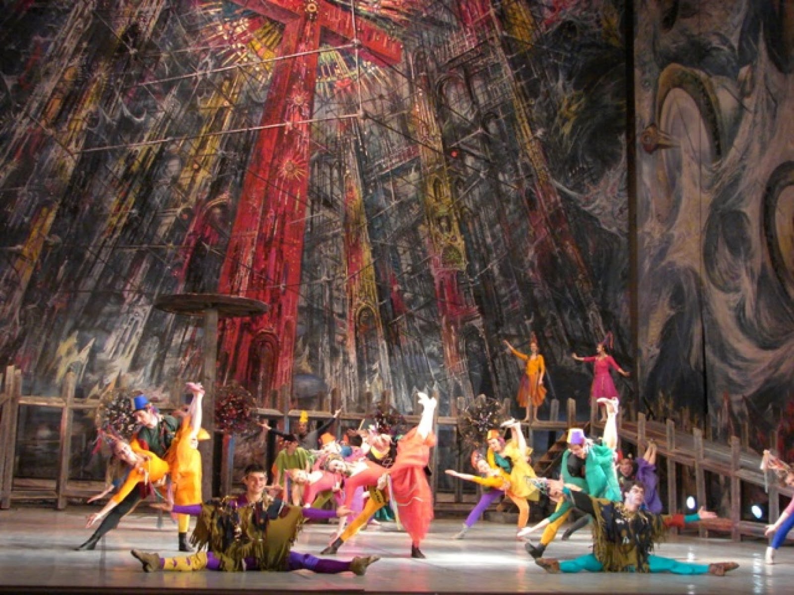 Le Ballet Esmeralda : Notre Dame de Paris | Le Petit Monde de Oli Dolly