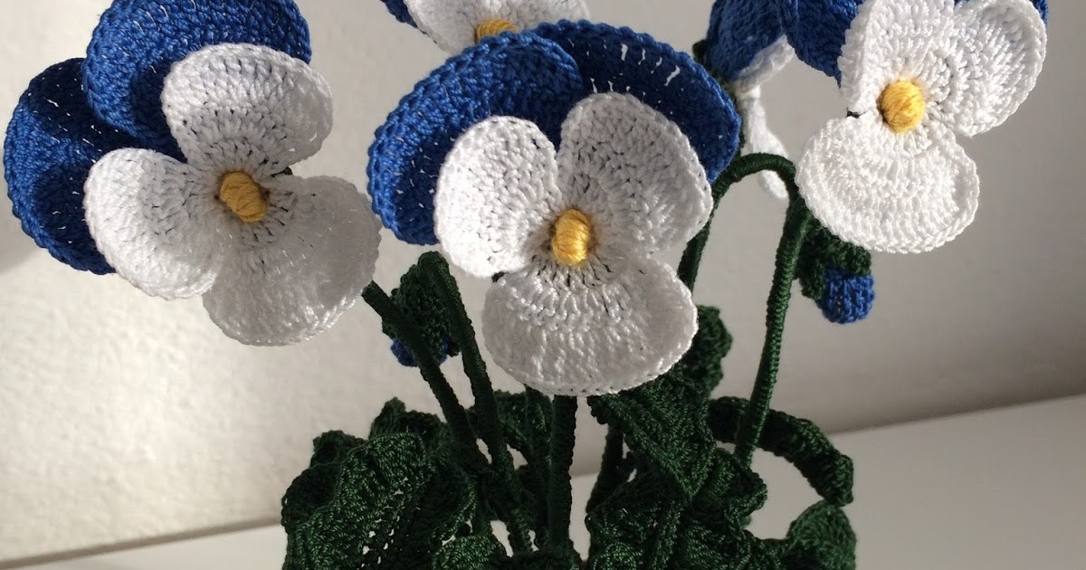 How to crochet a Pansy