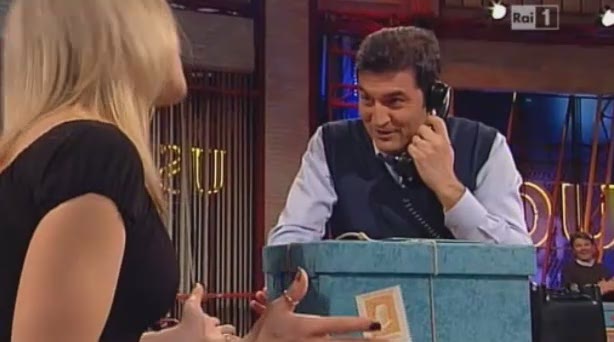 Affari Tuoi Sott'olio: La bellissima Anna Bevilacqua, nostra signora ...