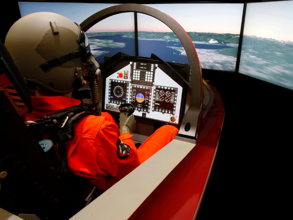 Full Frame: Grooming Fast Jet Jockeys : Alenia Aermacchi M-346 Advanced ...